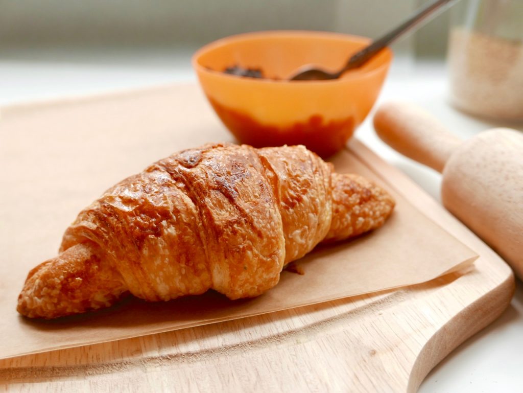 CROISSANT ITU ROTI ATAU PASTRY ? - Seven Kitchen Papers - Steam, Snack ...
