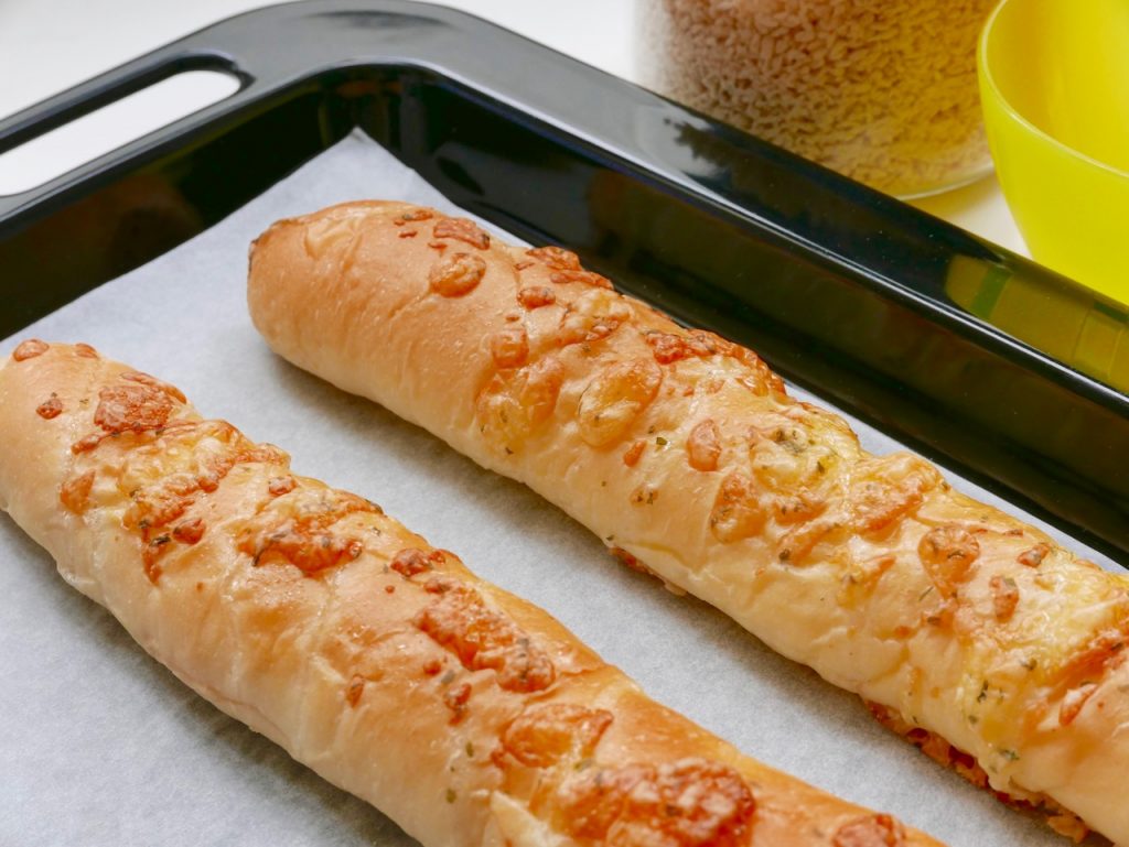 How to Make Shiny Bread Surface - Seven Kitchen Papers - Steam, Snack ...