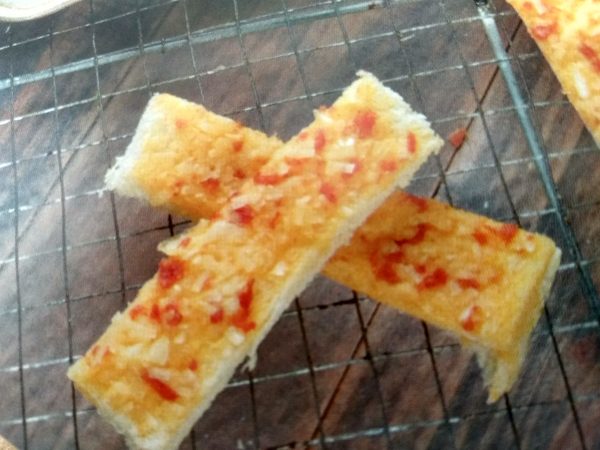 Crispy Cheese Bread - Seven Kitchen Papers - Steam, Snack, and Baking Paper
